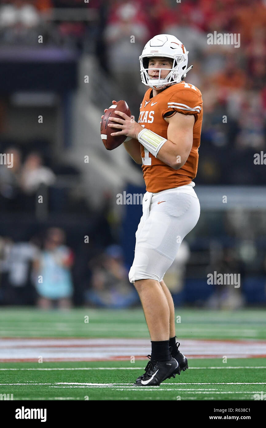 Arlington, Texas, USA. 1st Dec, 2018. Texas Longhorns quarterback Sam Ehlinger (11) looks around ...