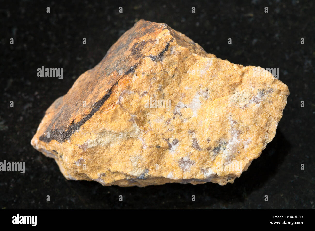 Narsarsukite hi-res stock photography and images - Alamy