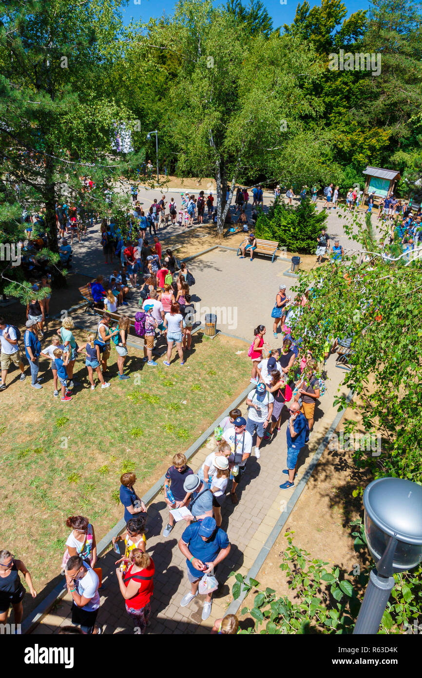 Tourism queue hi-res stock photography and images - Alamy