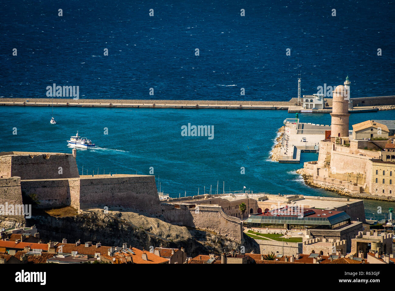 Marseille old port Stock Photo - Alamy