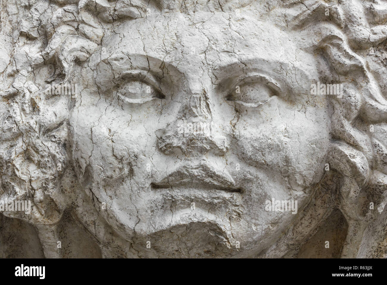 Stone statue face female hi-res stock photography and images - Alamy