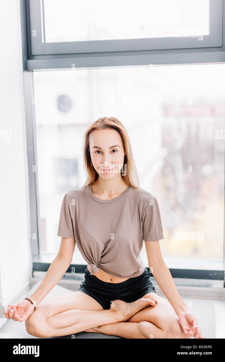 classical sitted meditative posture. ideal pose for meditation Stock ...