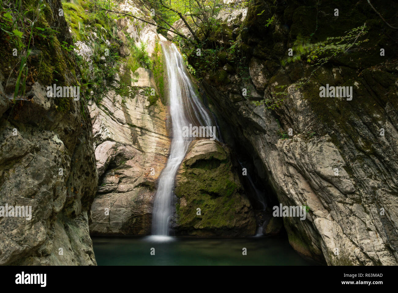Running a waterfall hi-res stock photography and images - Alamy