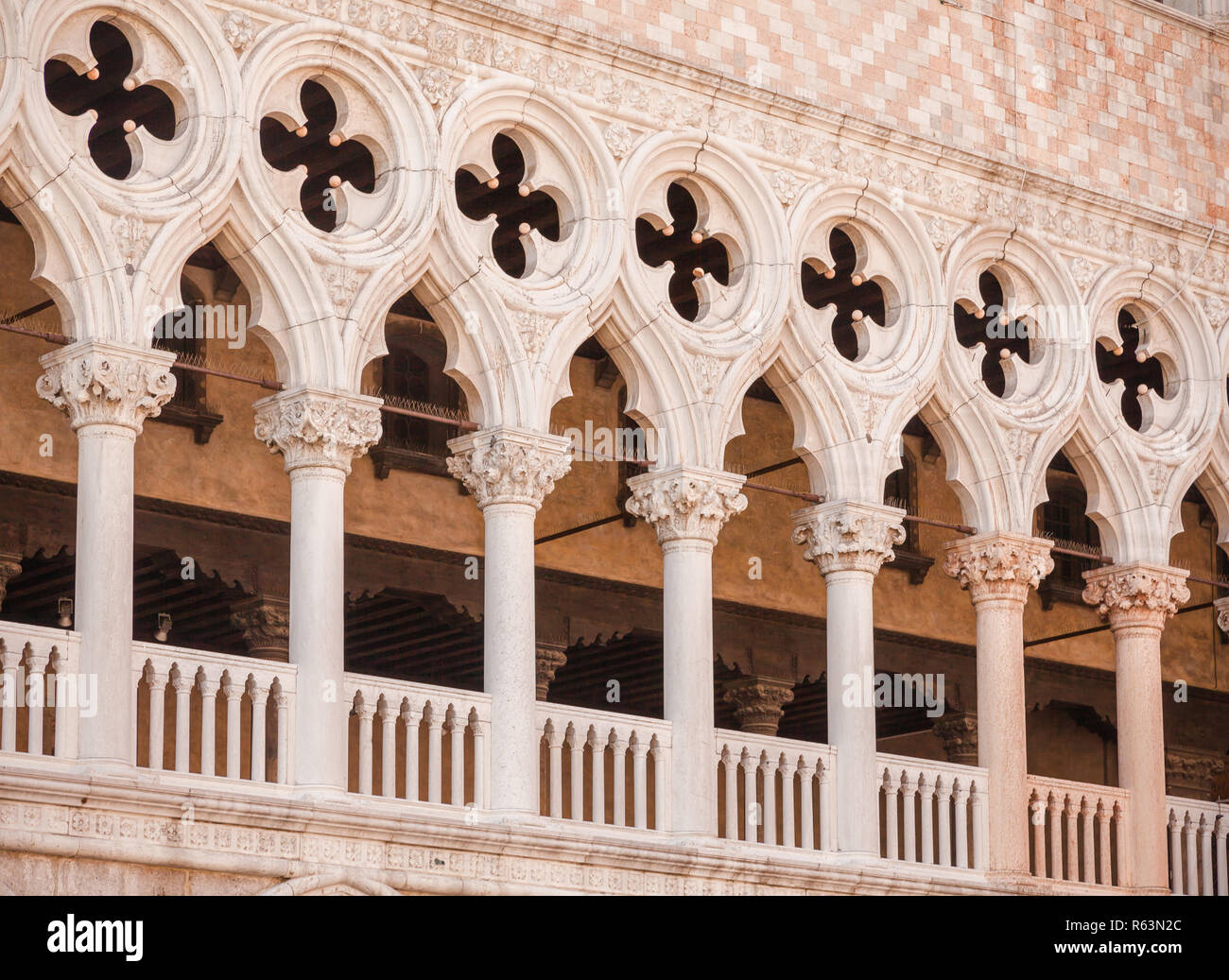 Venice, Italy - Columns perspective Stock Photo - Alamy