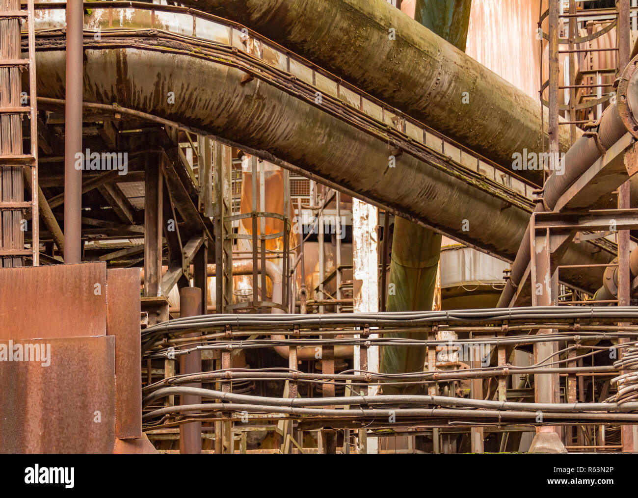 rusty industrial scenery Stock Photo - Alamy