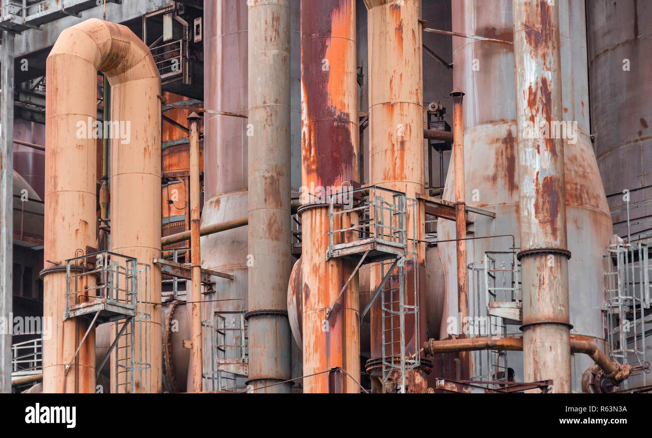 rusty industrial scenery Stock Photo - Alamy
