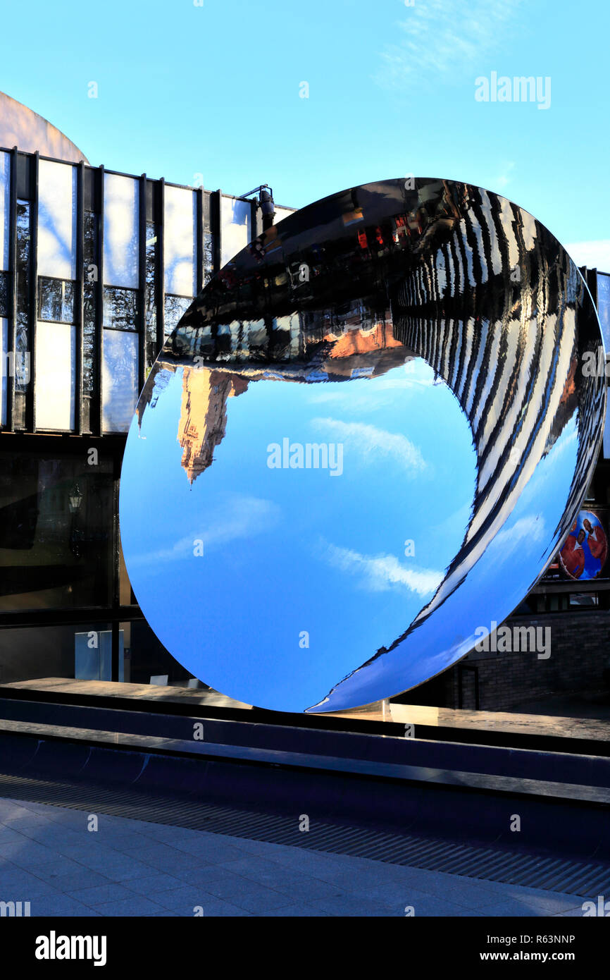 The Sky mirror outside The Nottingham Playhouse Theatre, Nottingham ...