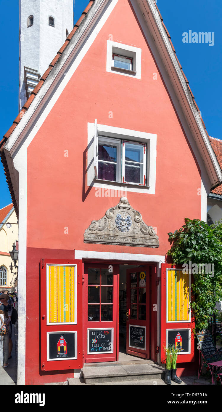 Old shop house hi-res stock photography and images - Alamy