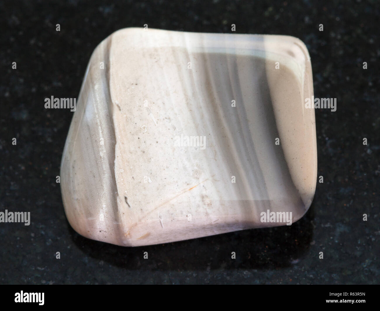 Dark brown flint hi-res stock photography and images - Alamy