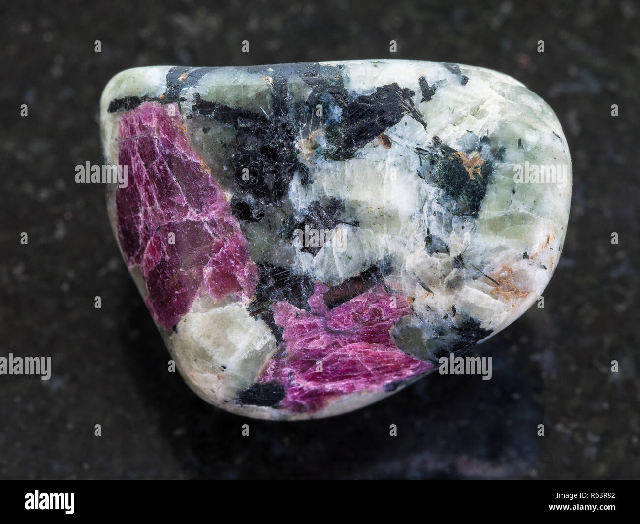 Purple corundum hi-res stock photography and images - Alamy