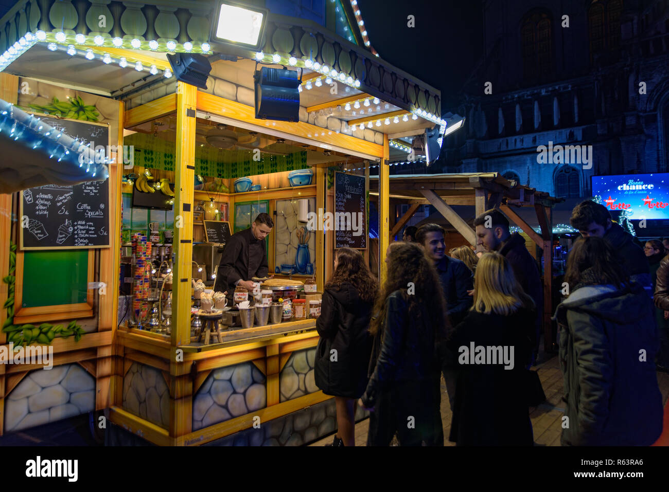 Market stalls europe hi-res stock photography and images - Alamy