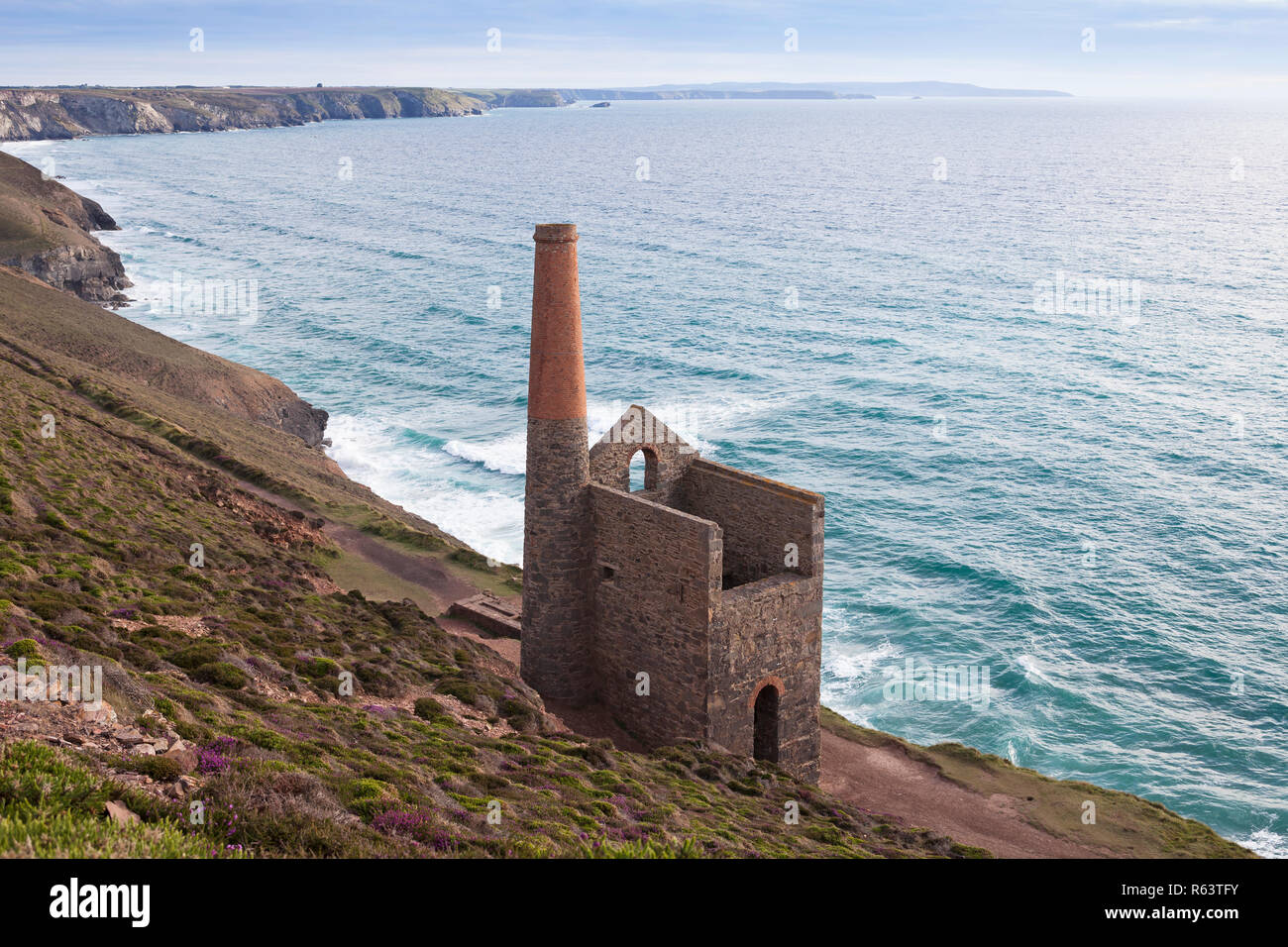 Cornish engine pump house hi-res stock photography and images - Alamy