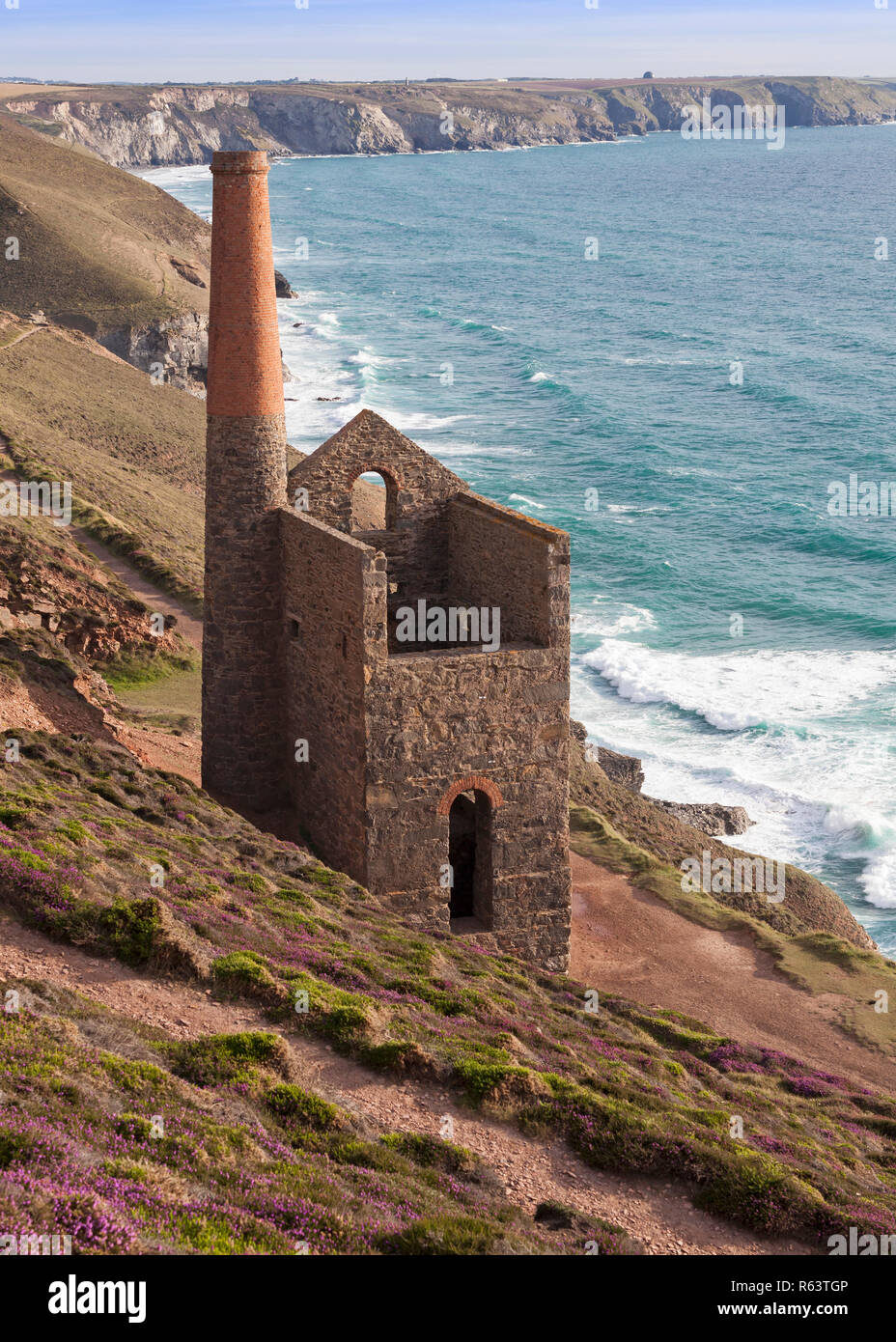 Towanroath Pumping Engine House, Wheal Coates tin mine, Cornwall ...
