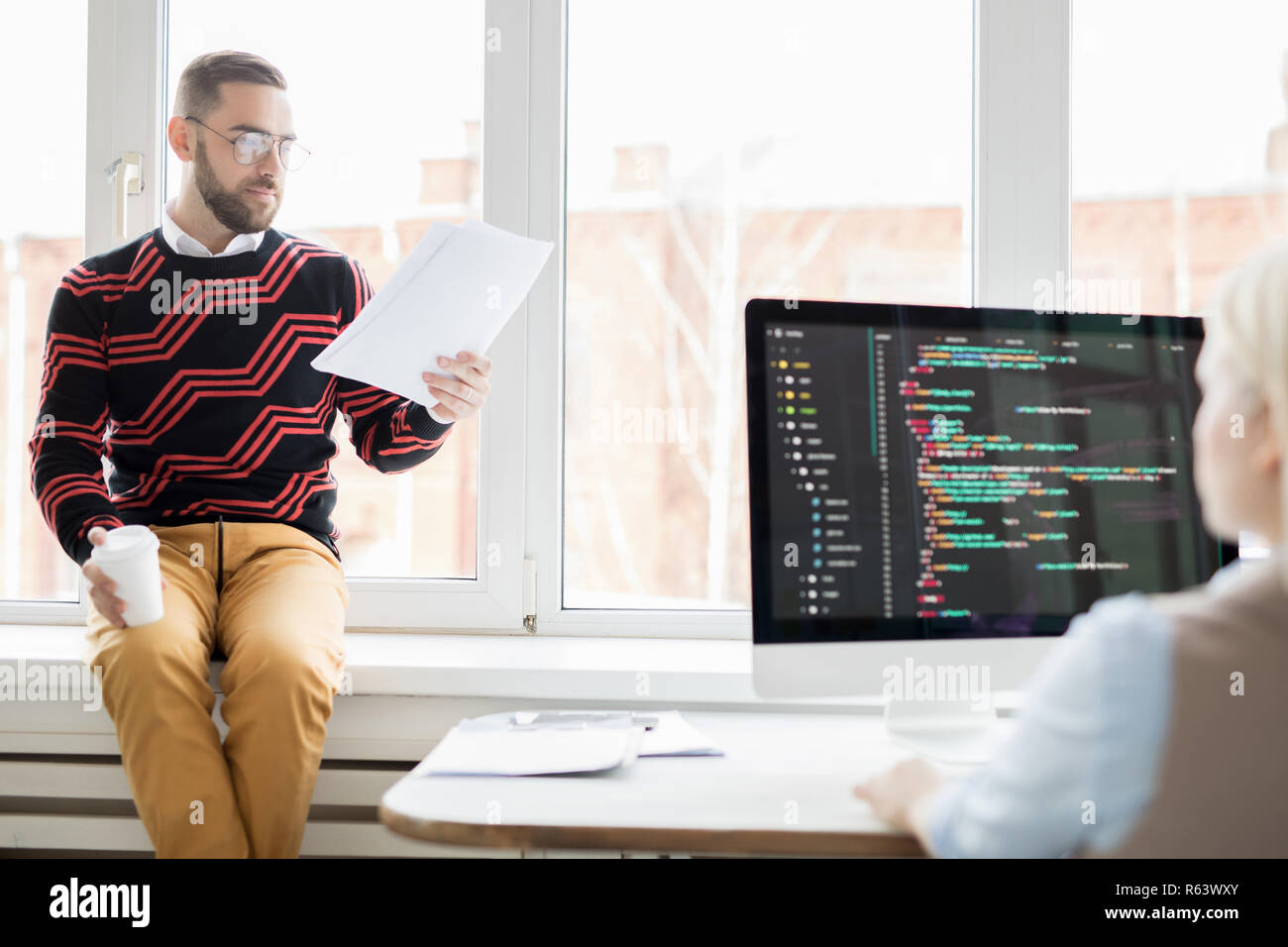 Programmer people hi-res stock photography and images - Alamy
