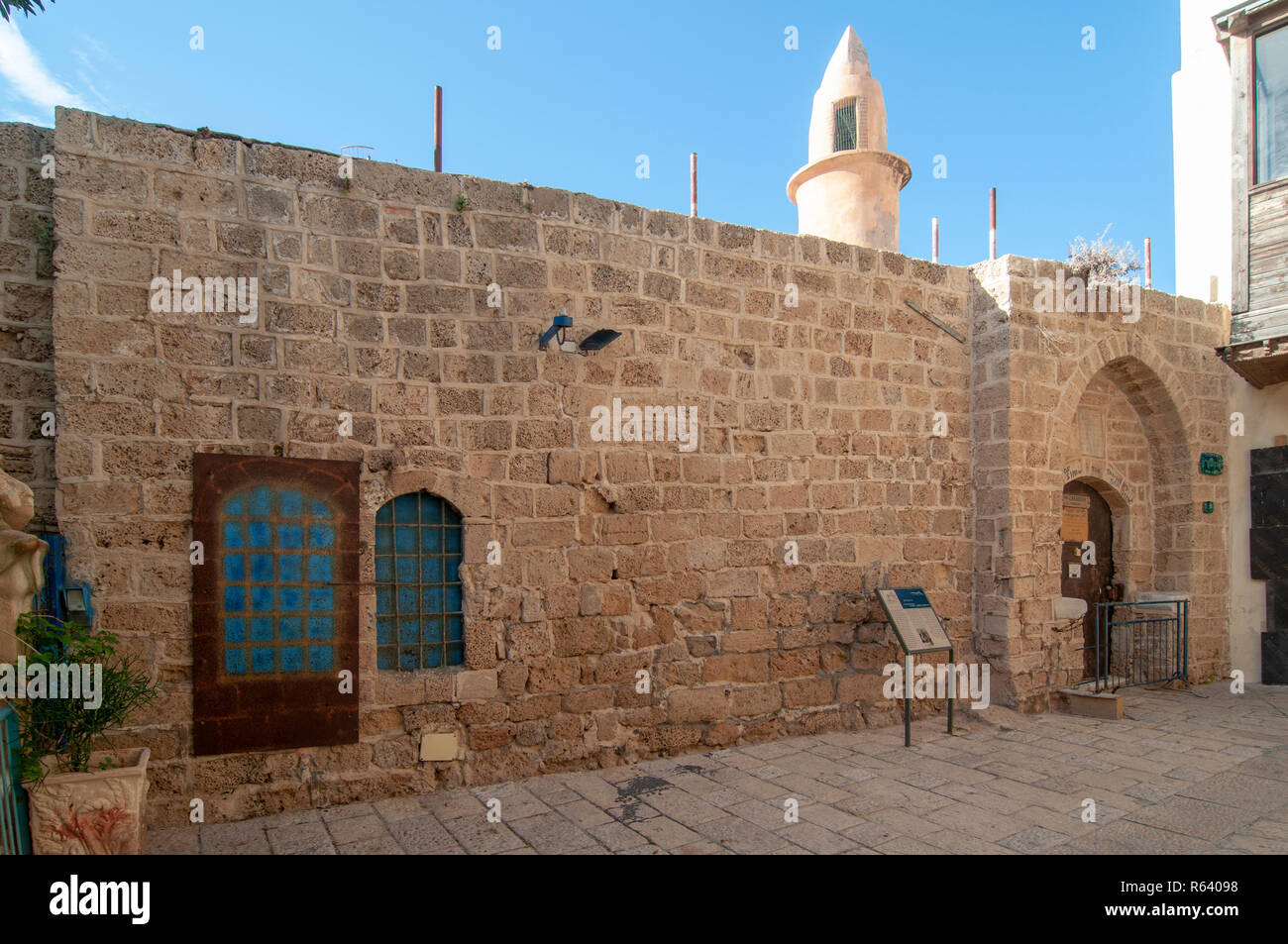 House simon tanner jaffa israel hi-res stock photography and images - Alamy