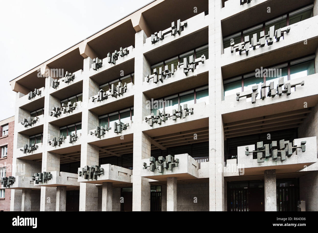 facade of concrete building in Cologne city Stock Photo - Alamy