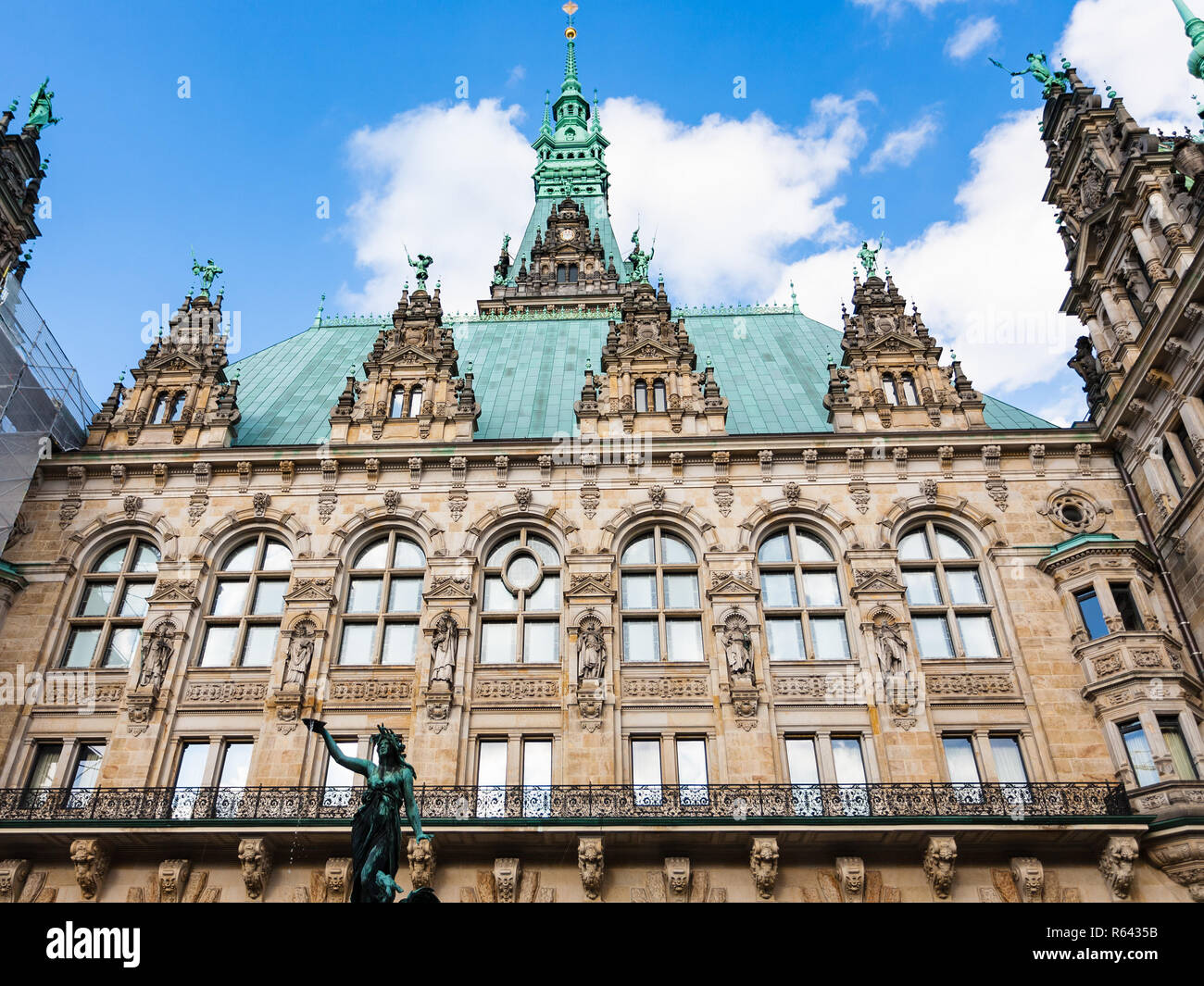 Rathaus (Town Hall) from courtyard in Hamburg Stock Photo - Alamy