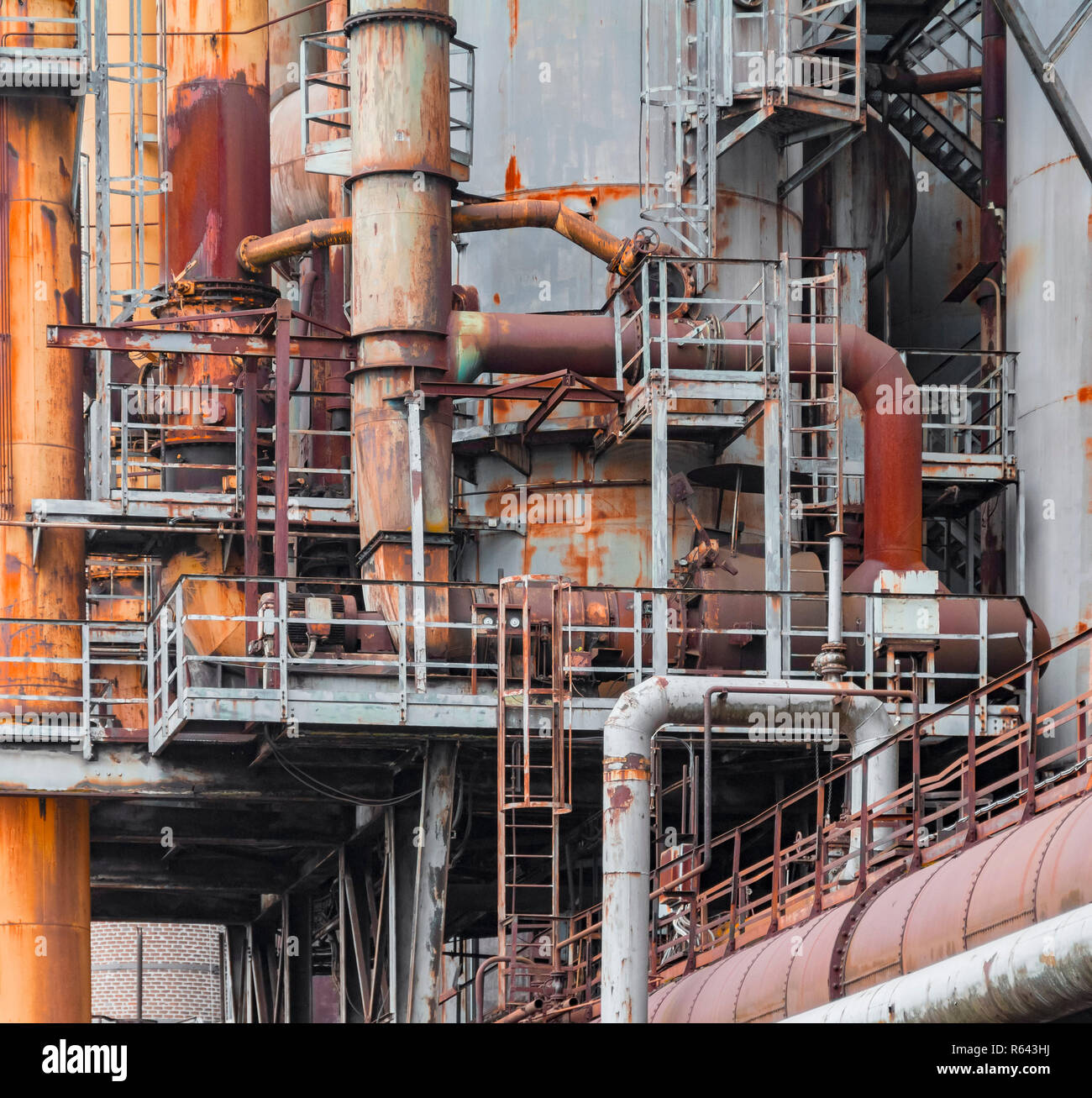 rundown industrial scenery Stock Photo - Alamy