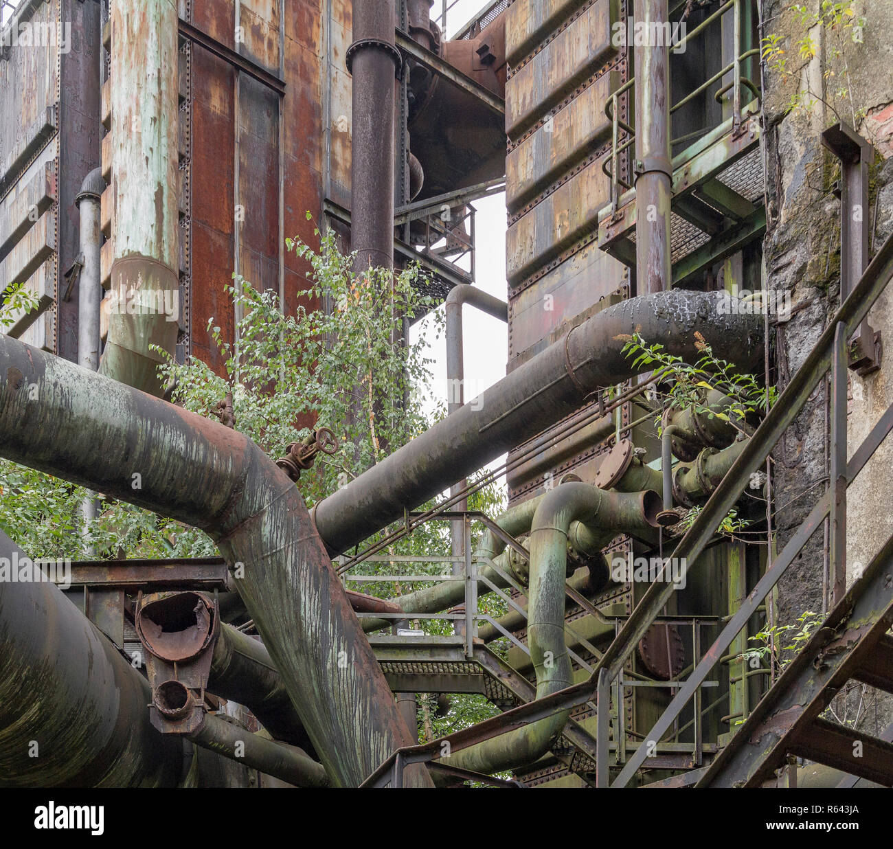 rundown industrial scenery Stock Photo - Alamy