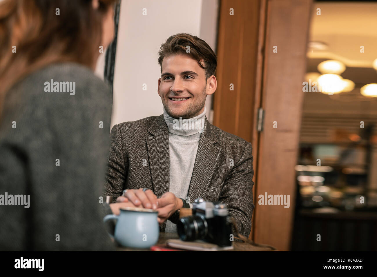 Telling a story hi-res stock photography and images - Alamy