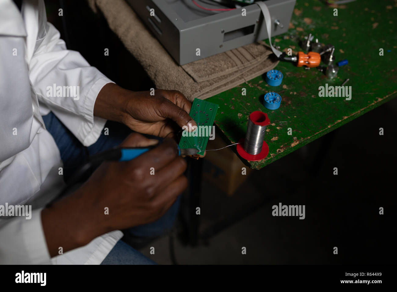 Soldering machine hi-res stock photography and images - Alamy