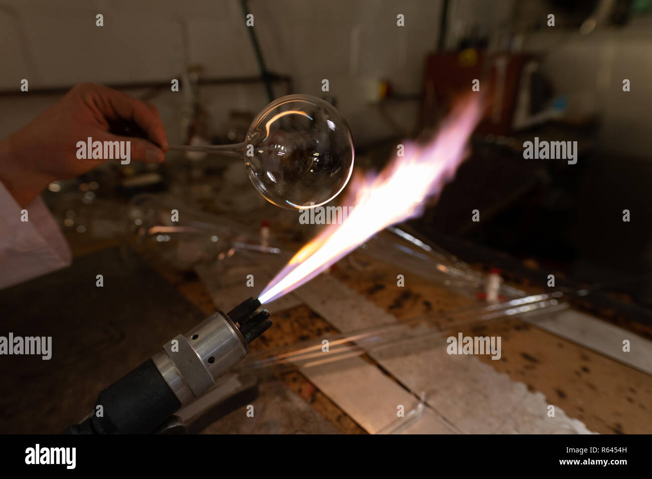 Working in glass hi-res stock photography and images - Alamy