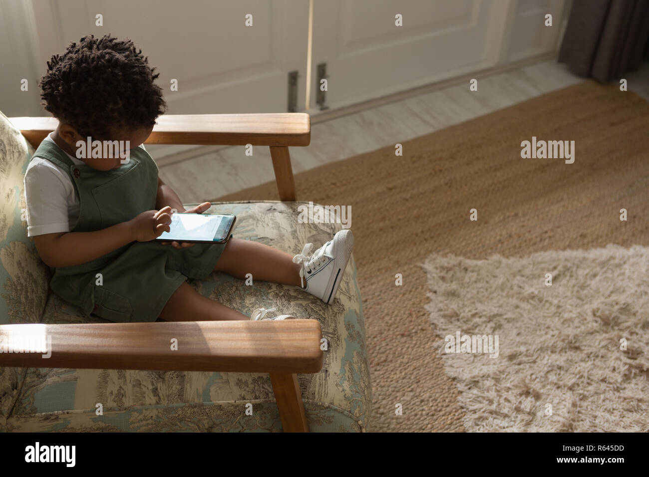 Child using mobile phone Stock Photo - Alamy