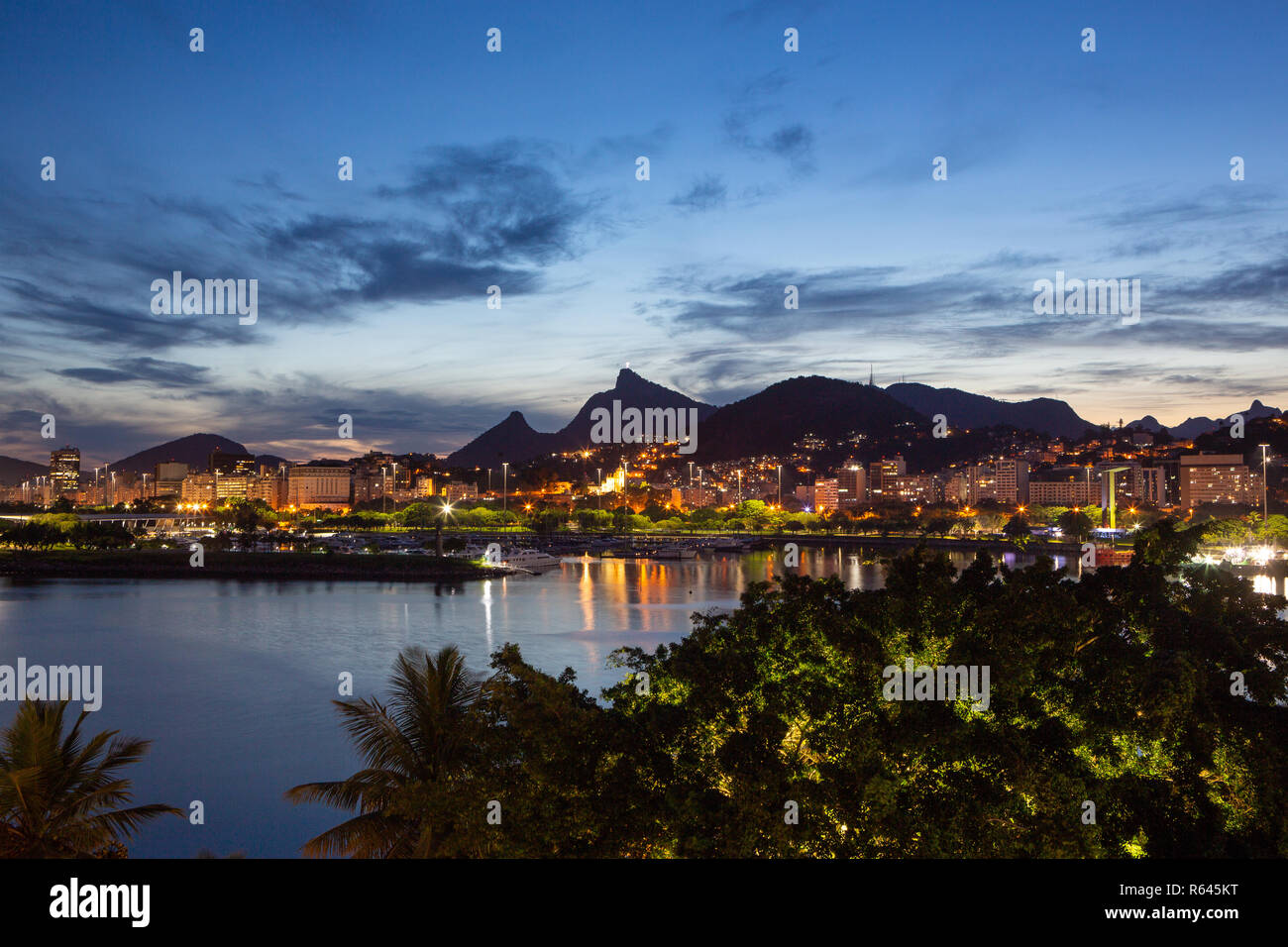 Rio de janeiro christ sunset hi-res stock photography and images - Alamy