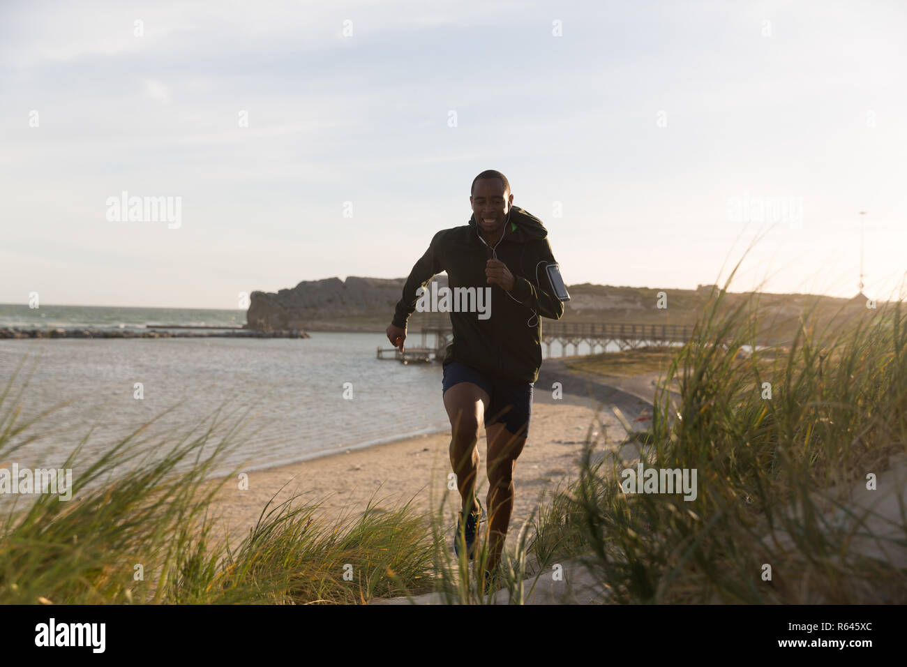 Male jogging hi-res stock photography and images - Alamy