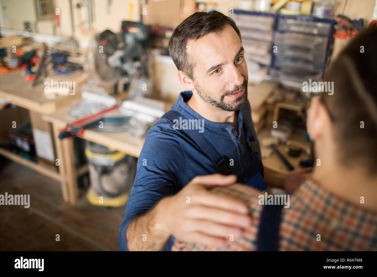 Help workshop hi-res stock photography and images - Alamy