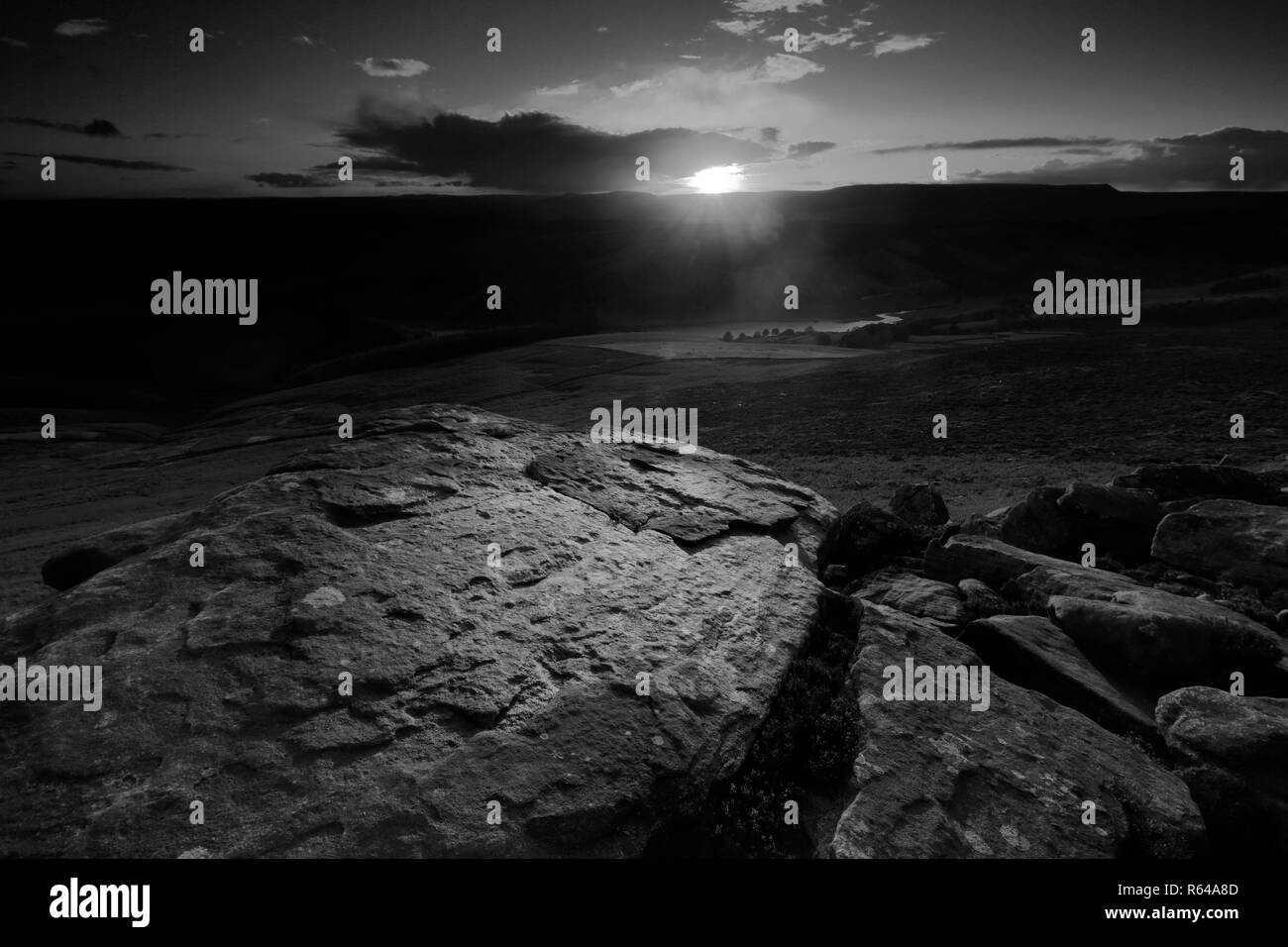 Sunset over the Derwent Moors, Upper Derwent Valley, Peak District ...