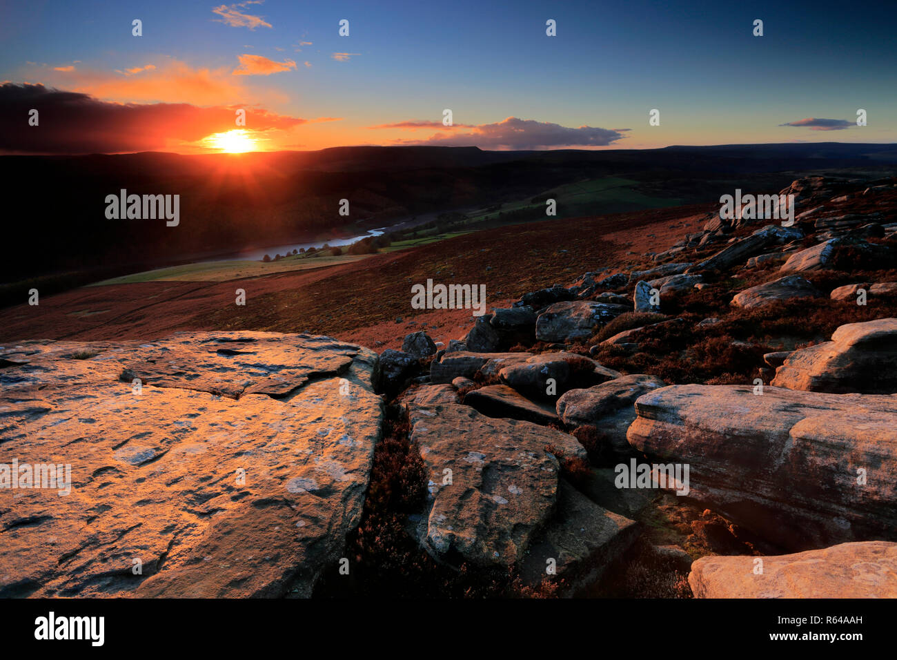 Sunset over the Derwent Moors, Upper Derwent Valley, Peak District ...