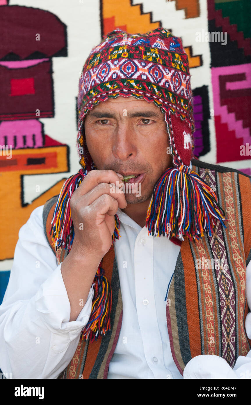 Inca clothing hi-res stock photography and images - Alamy