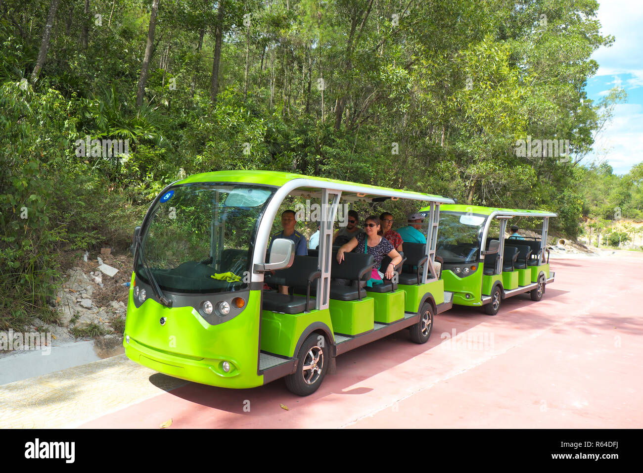 My Son Vietnam - Tourists reach the site in battery powered shuttle ...