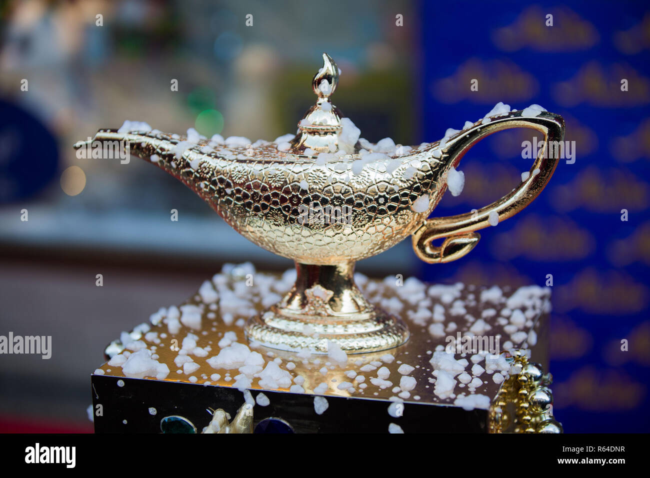 The cast of Aladdin perform as Hamleys unveil their 2018 Christmas ...