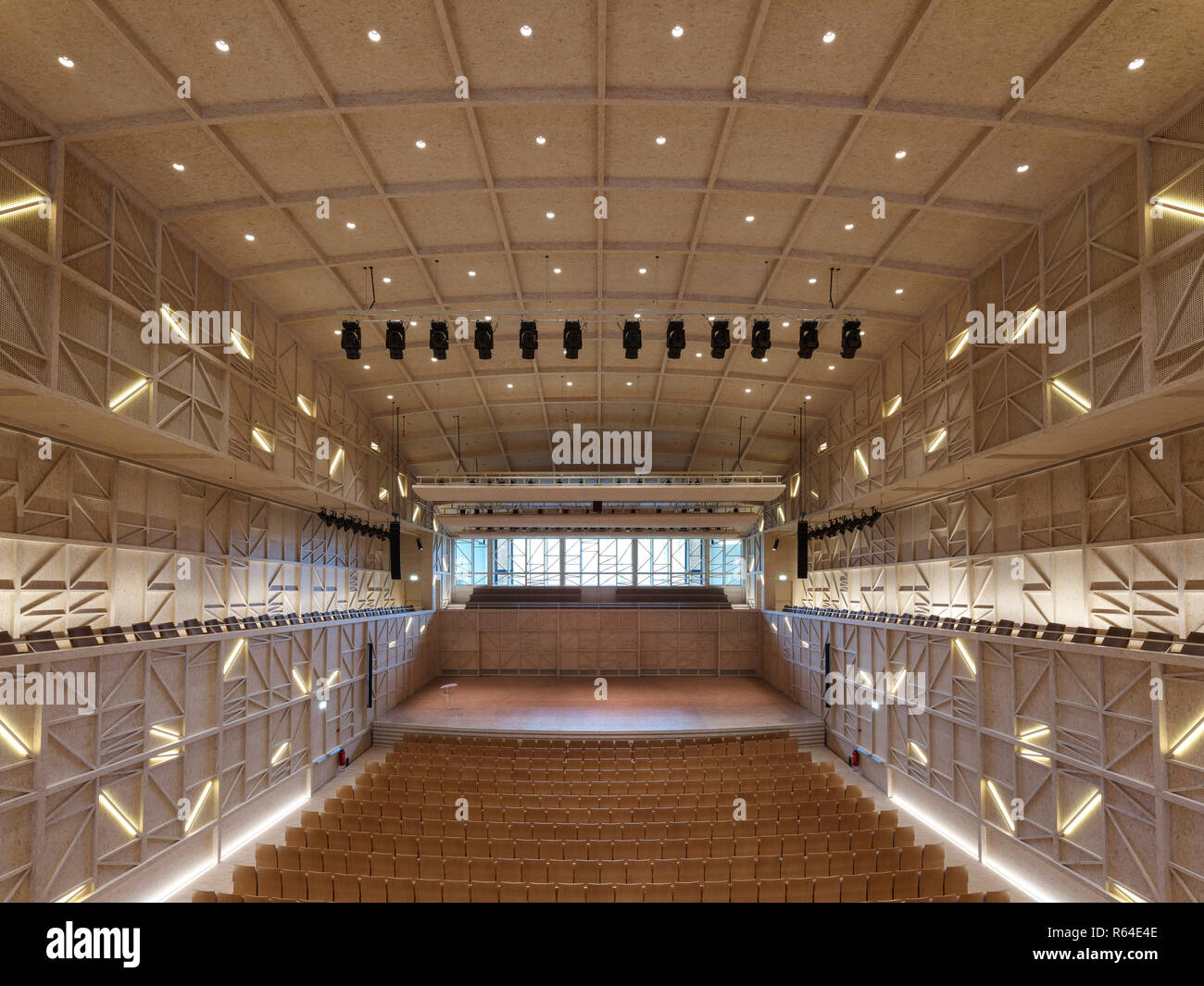 Bernard tschumi concert hall hi-res stock photography and images - Alamy