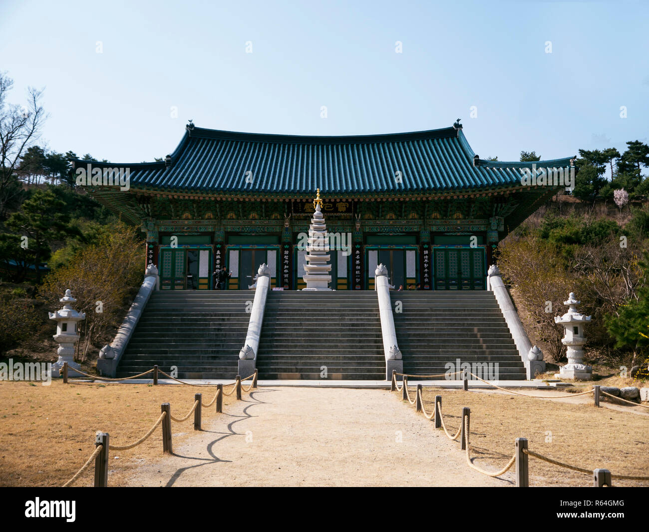 Naksansa temple hi-res stock photography and images - Alamy
