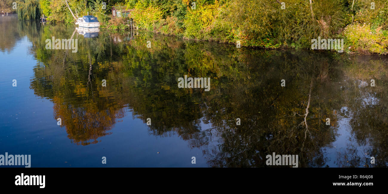Pangbourne river thames hi-res stock photography and images - Alamy