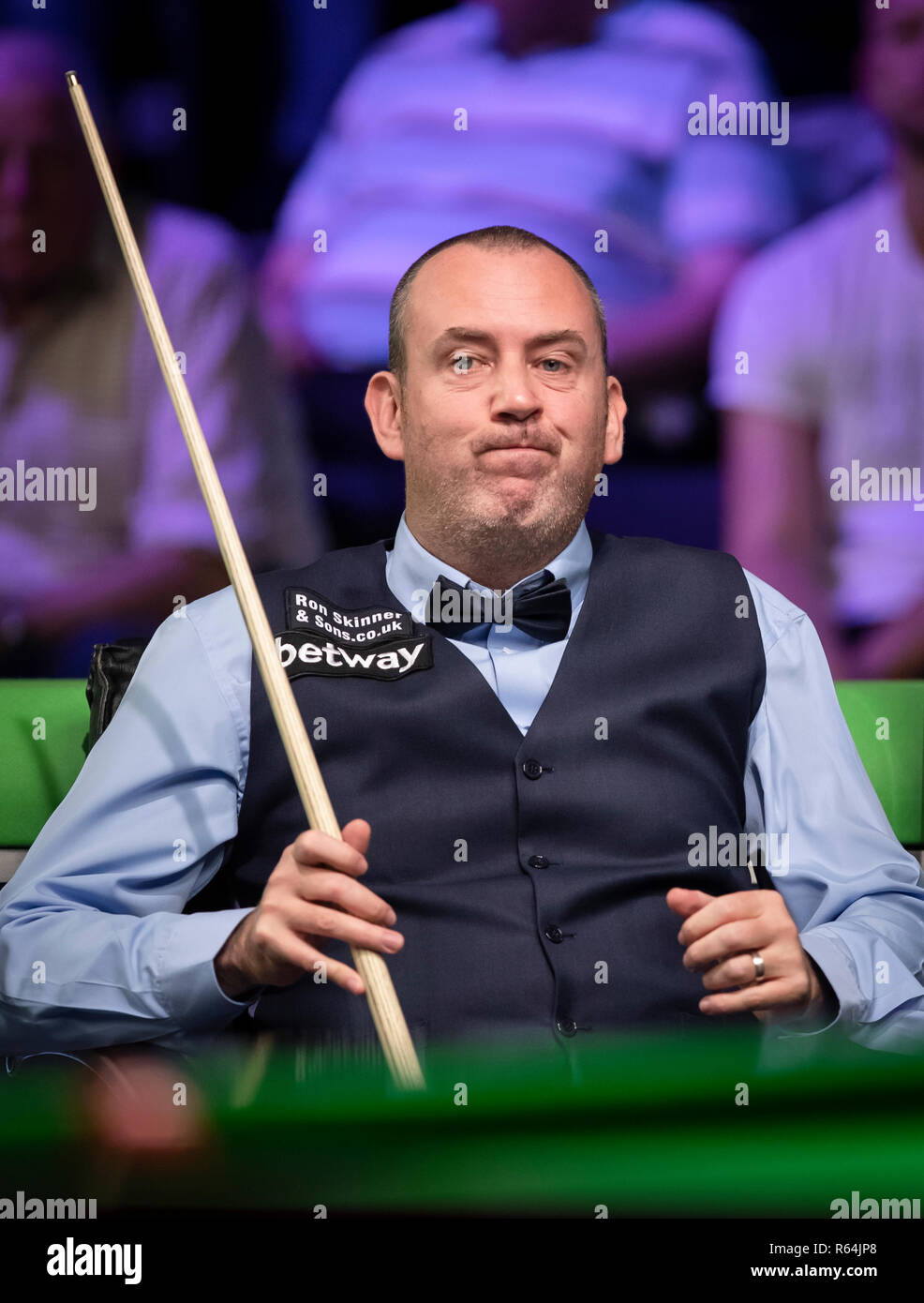 Mark williams uk snooker championship hi-res stock photography and ...