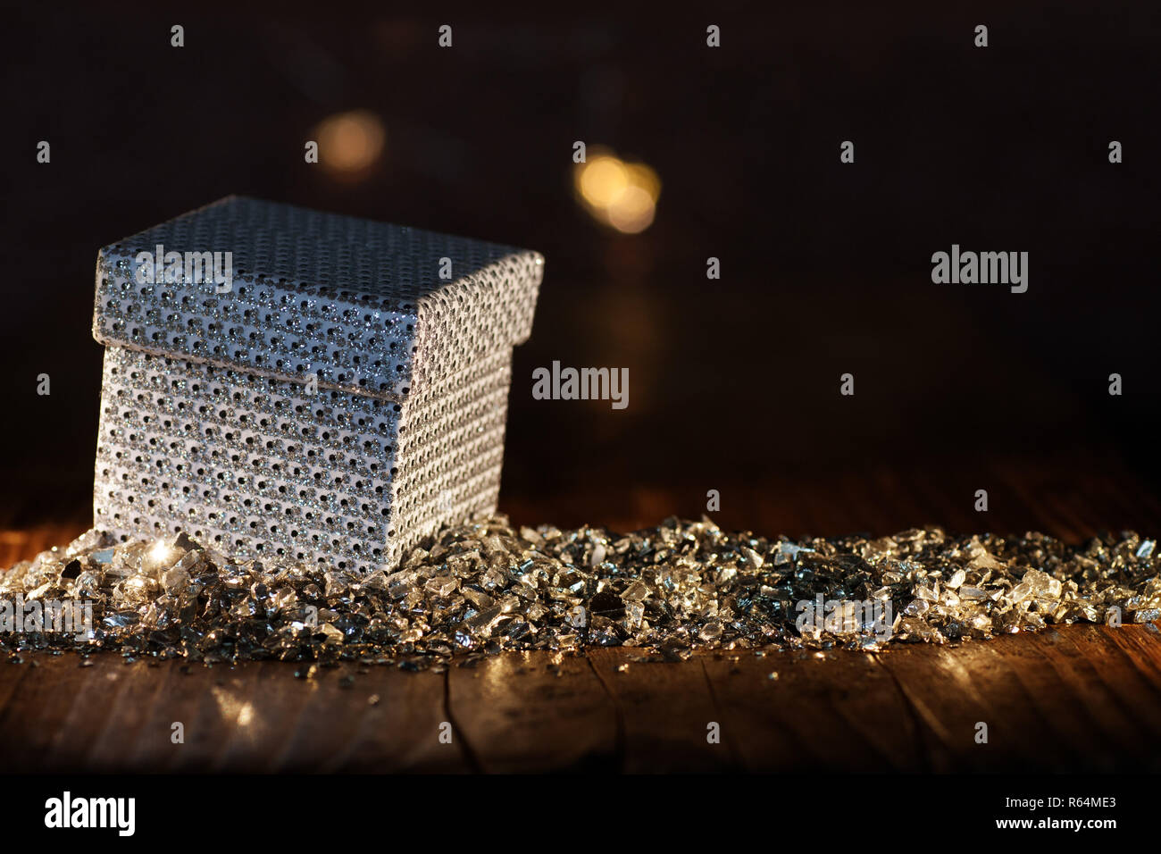Silver gift presented hi-res stock photography and images - Alamy