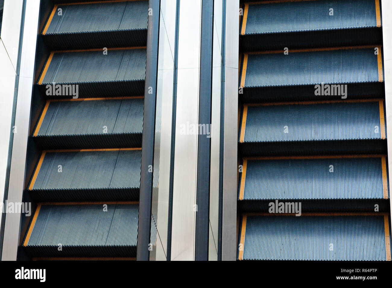 A Steel escalator in Dubai 2009 Stock Photo - Alamy
