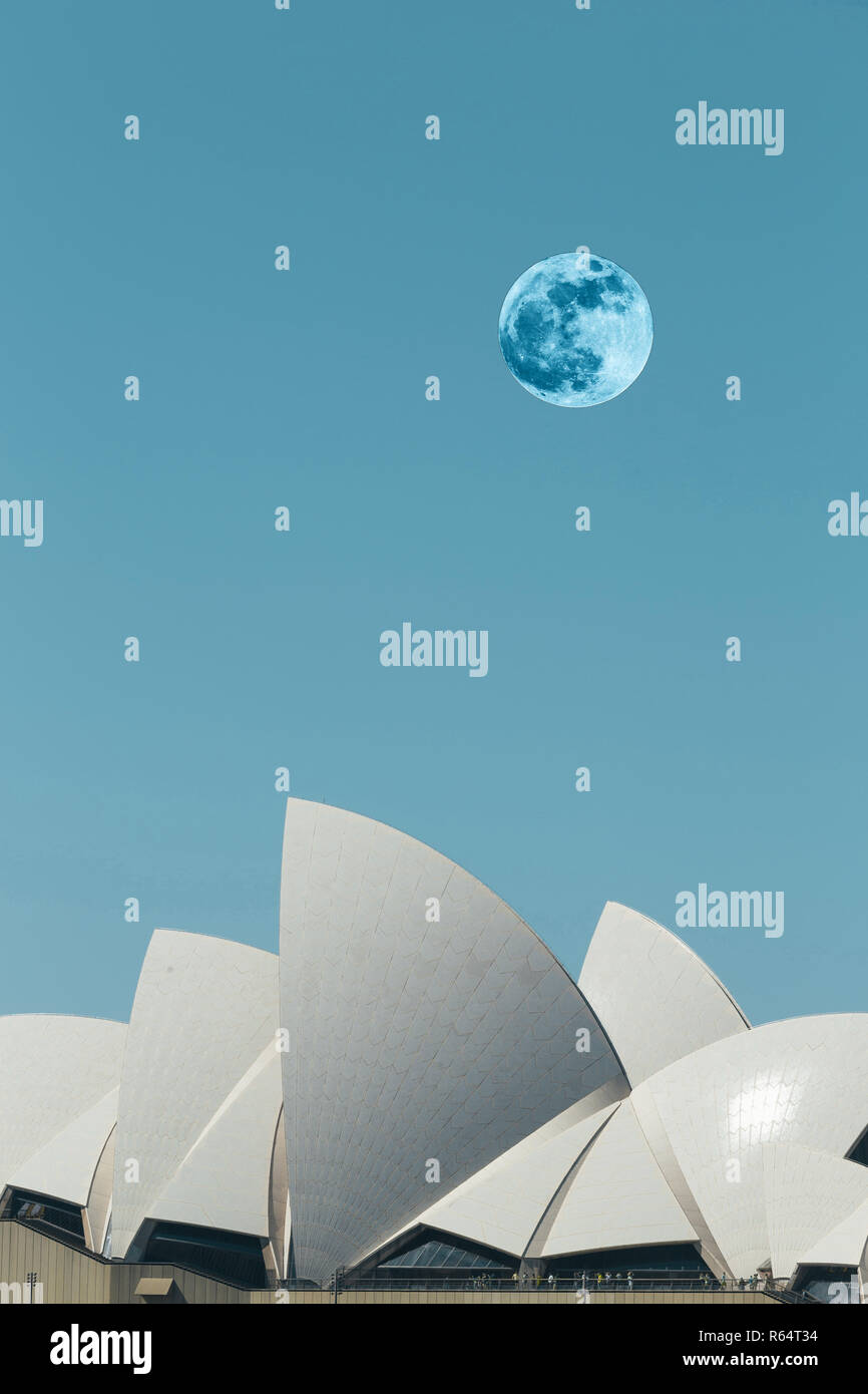 Sydney opera house with moon hi-res stock photography and images - Alamy