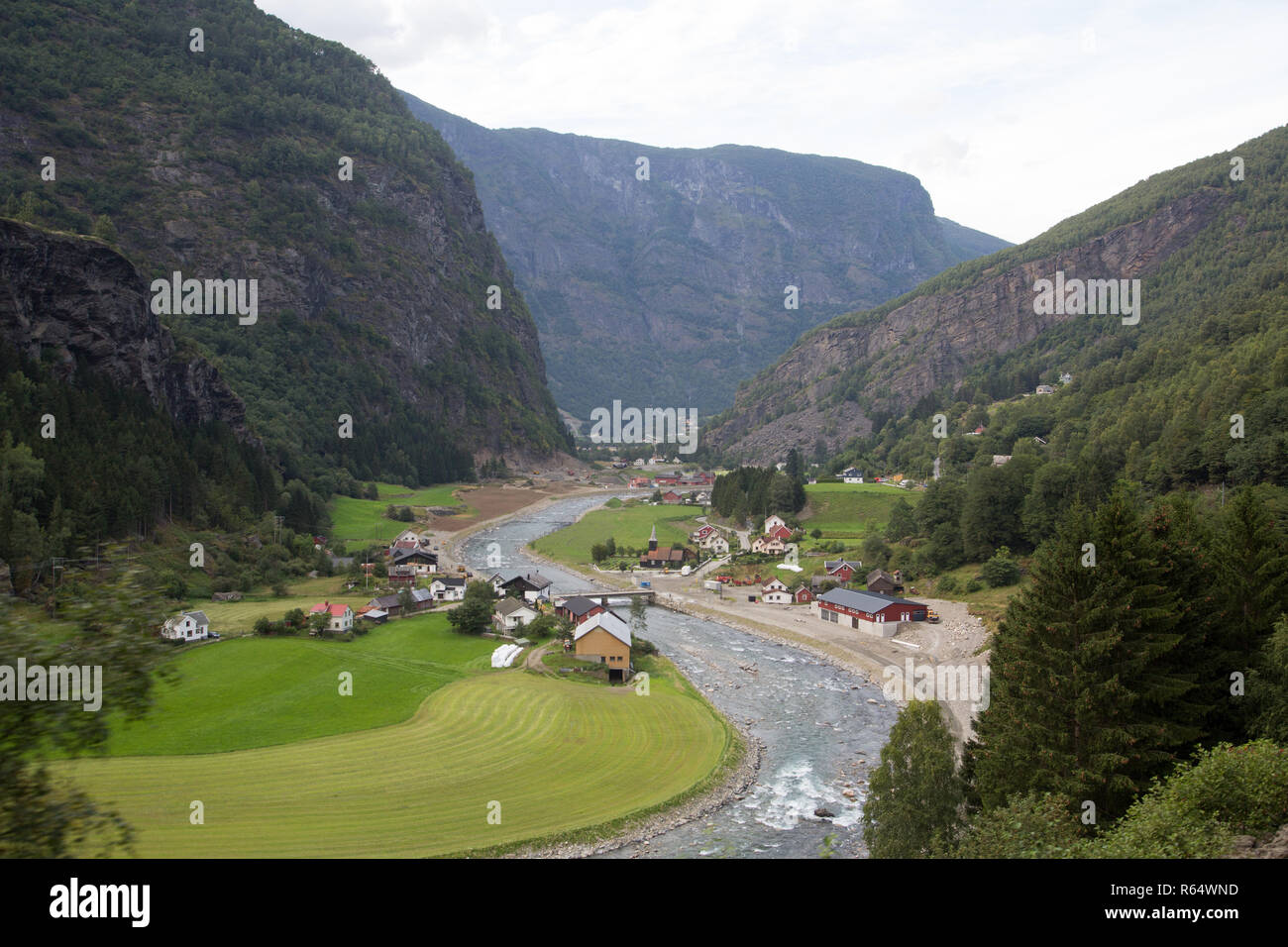 Flam flamsbana train tunnel hi-res stock photography and images - Alamy
