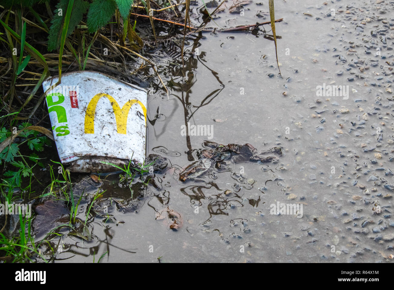 Mcdonalds garbage hi-res stock photography and images - Alamy