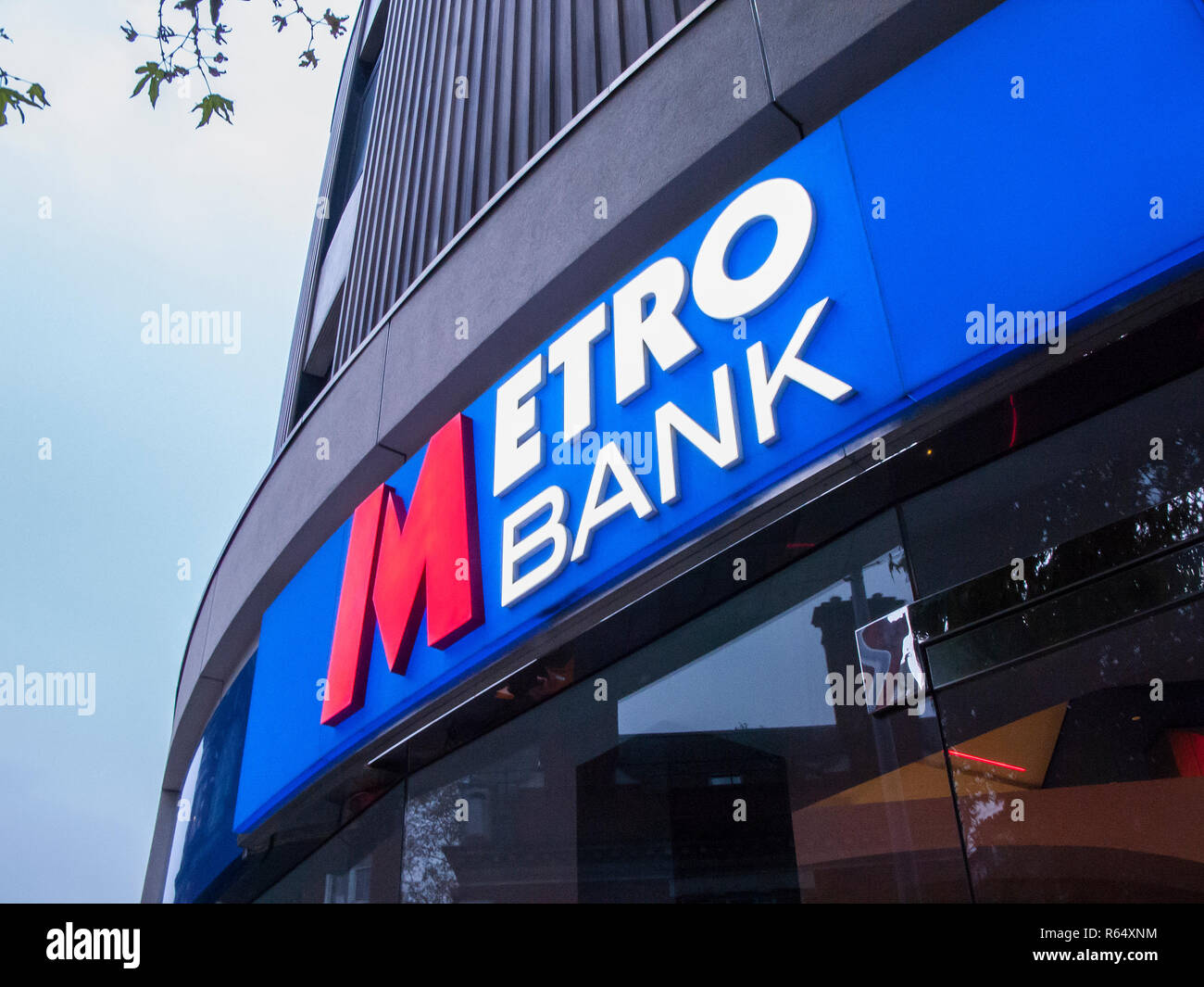 Metro bank logo hi-res stock photography and images - Alamy