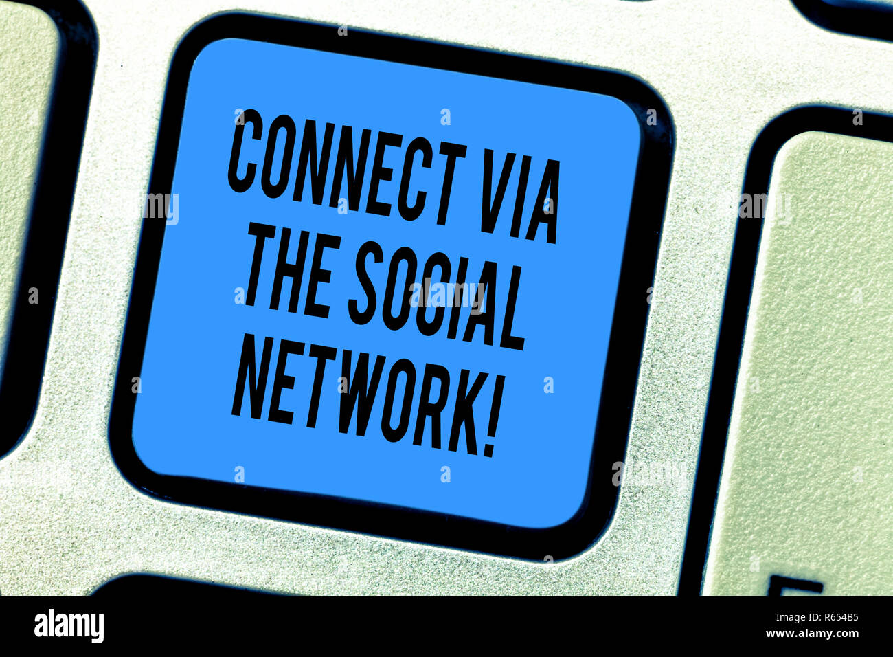 Connect via computer network hi-res stock photography and images - Alamy