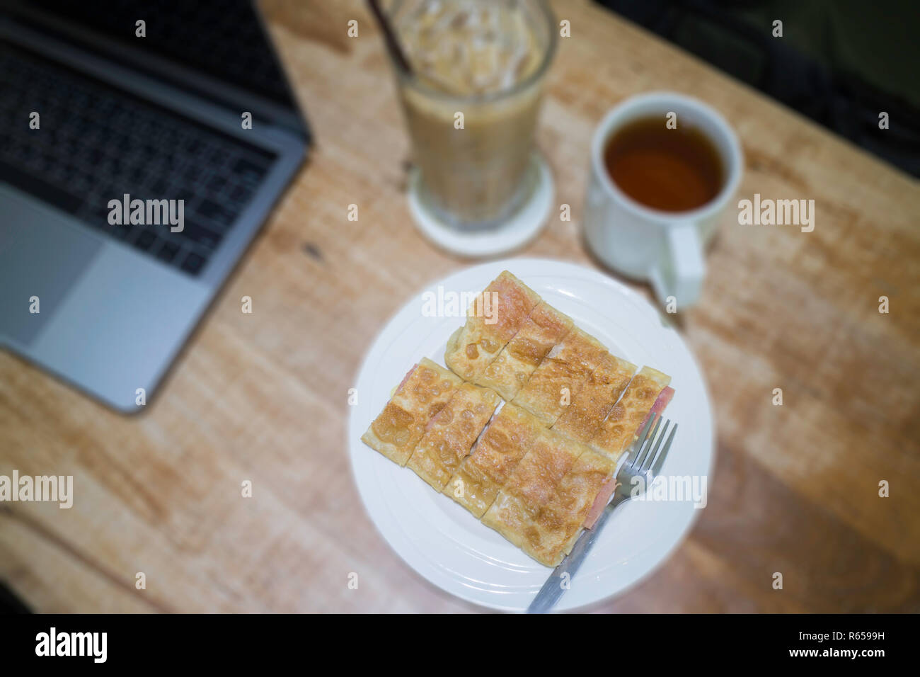 Work hour hi-res stock photography and images - Alamy