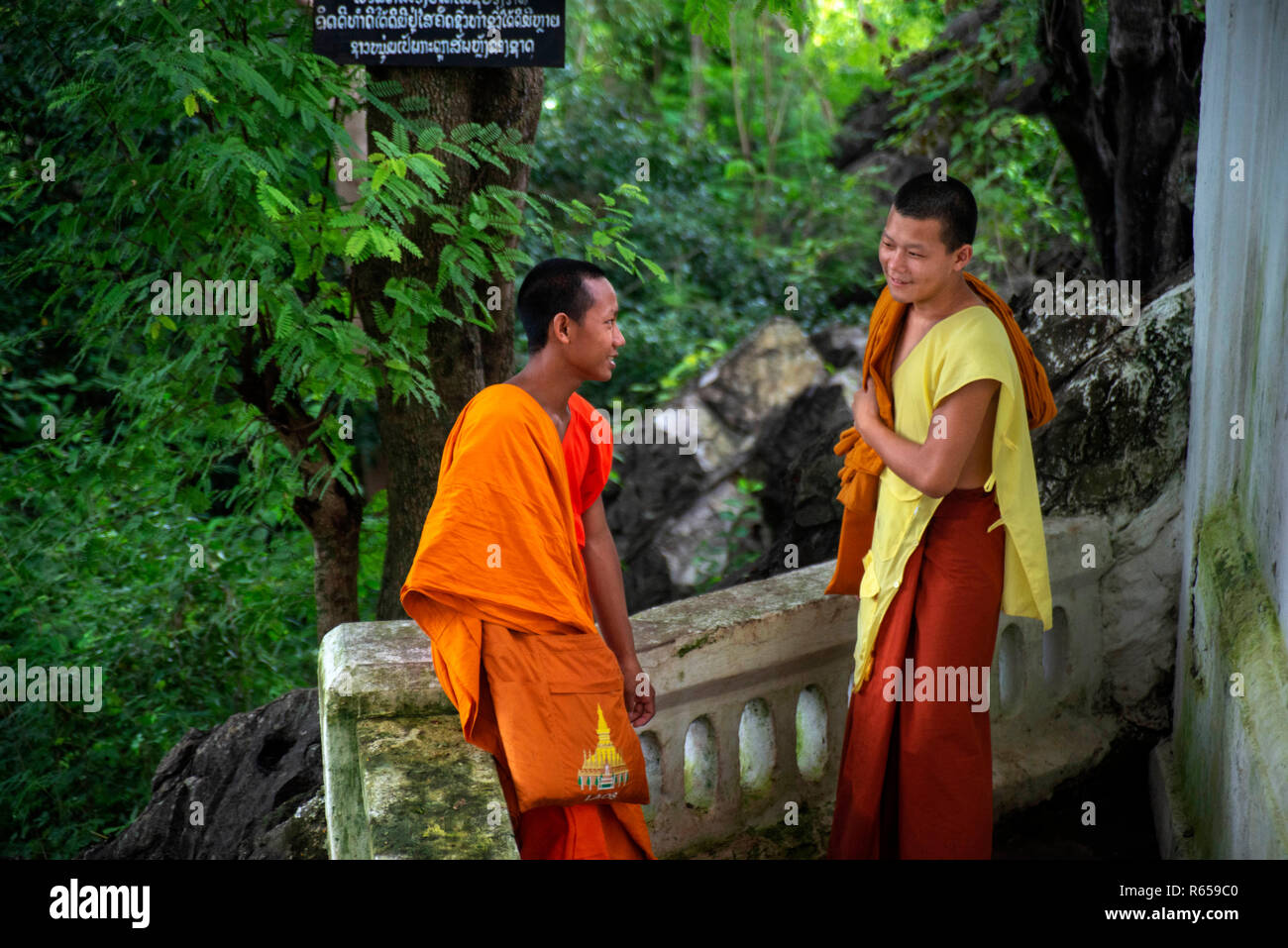 Wat chom si temple hi-res stock photography and images - Alamy