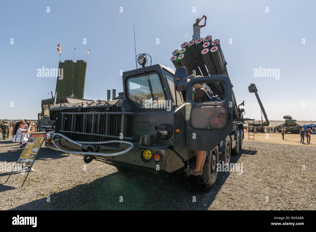 Rocket Launcher High Resolution Stock Photography and Images - Alamy