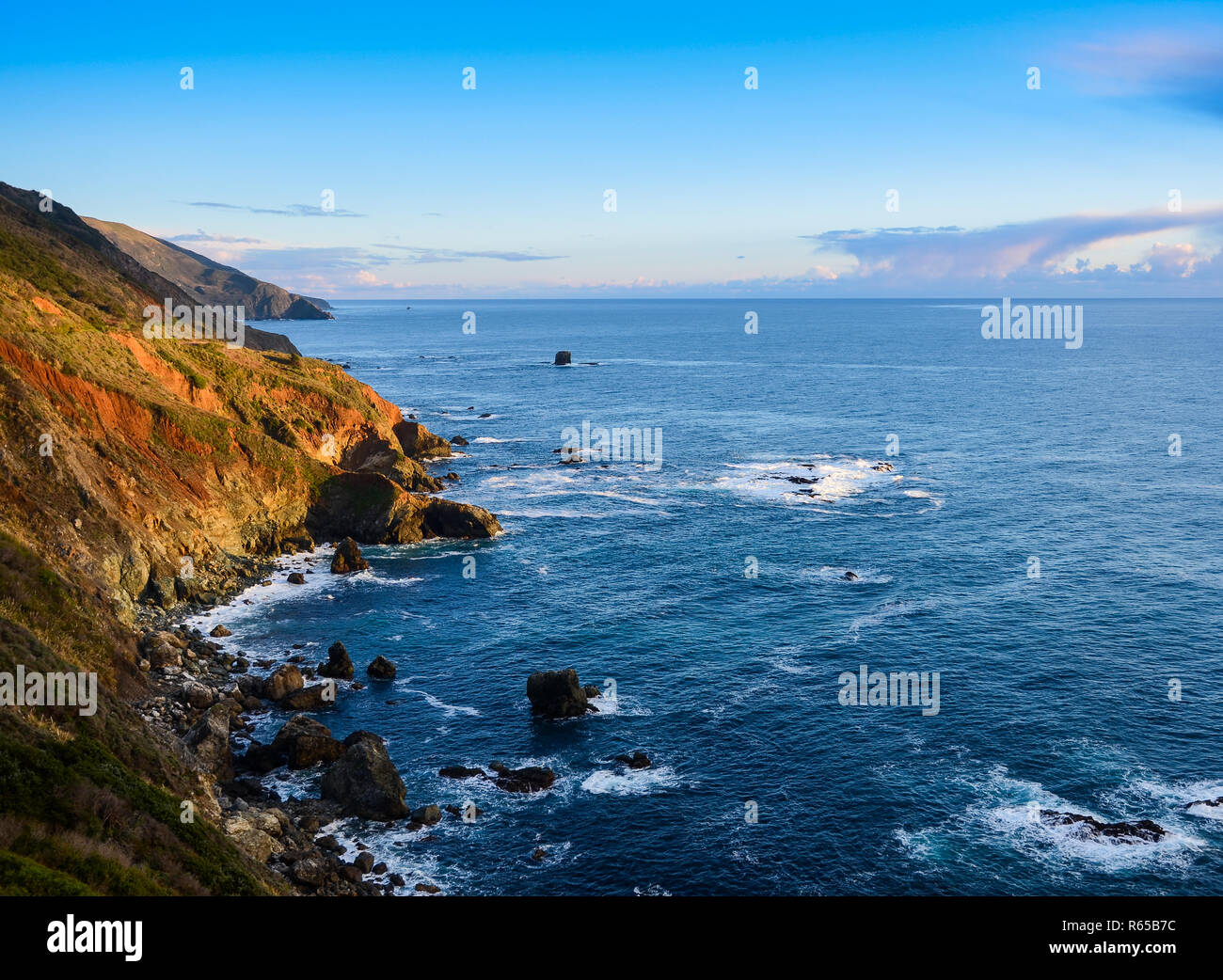 Big sur pacific hi-res stock photography and images - Alamy